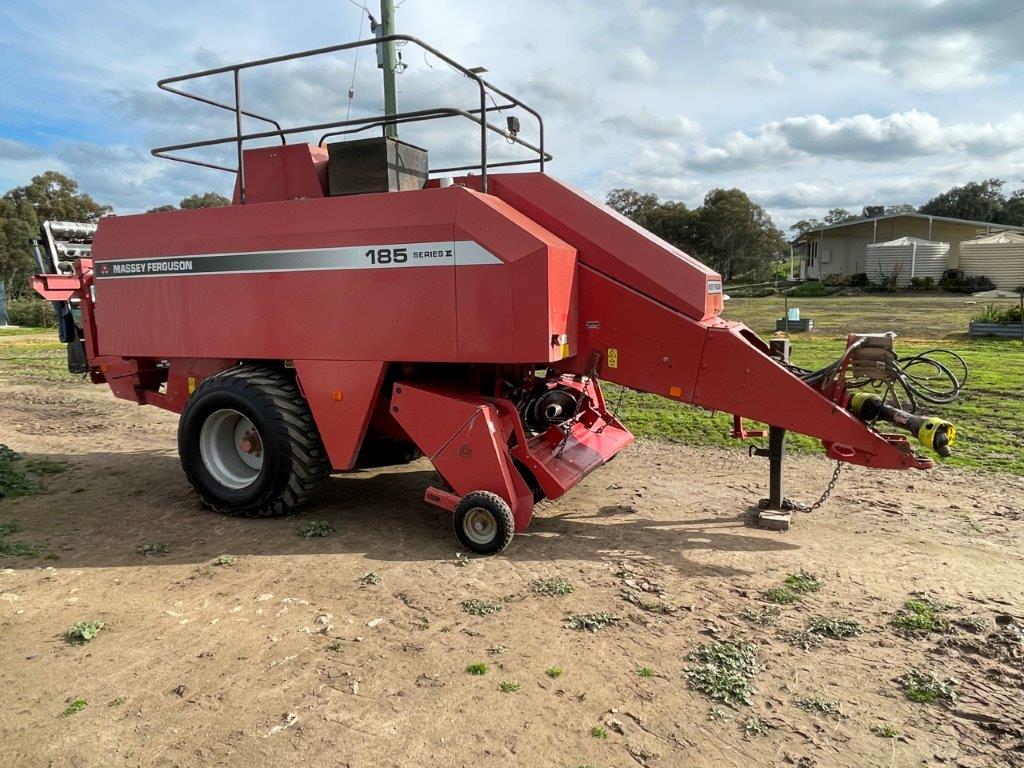Lot 4 - 2004 Massey Ferguson 185 Series II large square baler ...