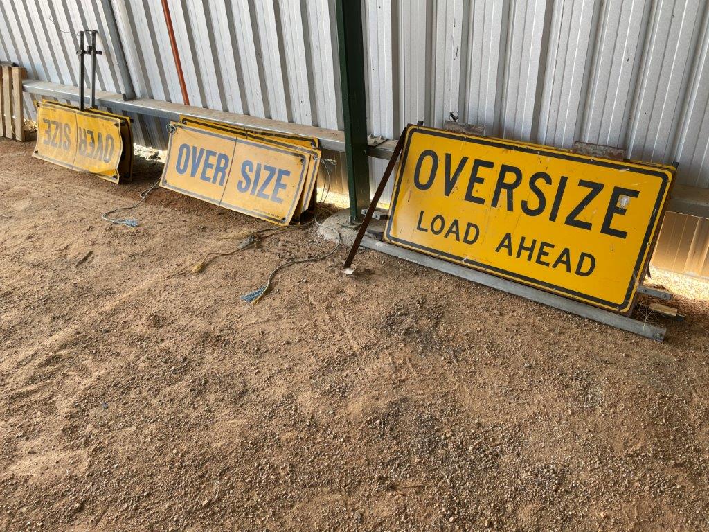 Lot 20 - Oversize signs | AuctionsPlus