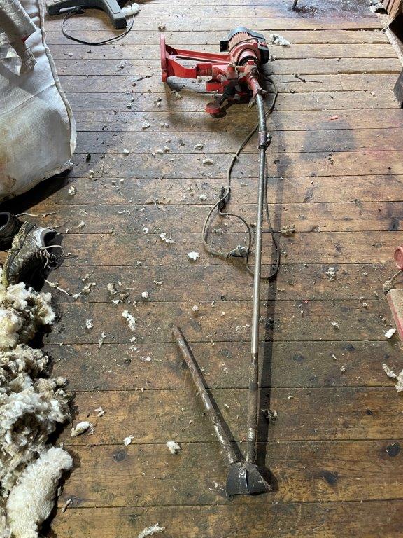 Lot 37 - Sunbeam UltraPro shearing machine | AuctionsPlus