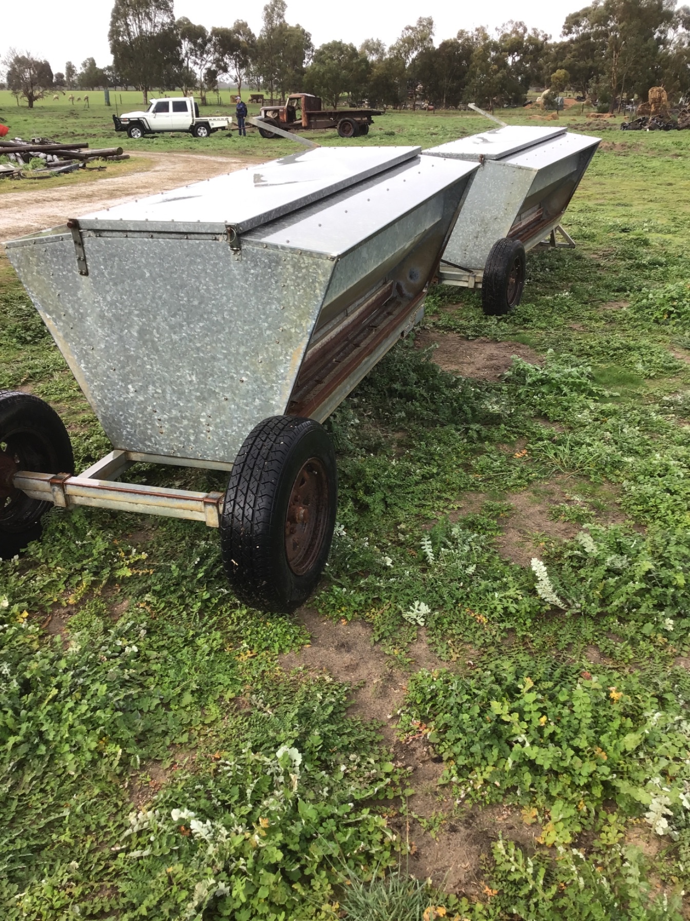 Lot 3 - Sheep feeders Towable | AuctionsPlus