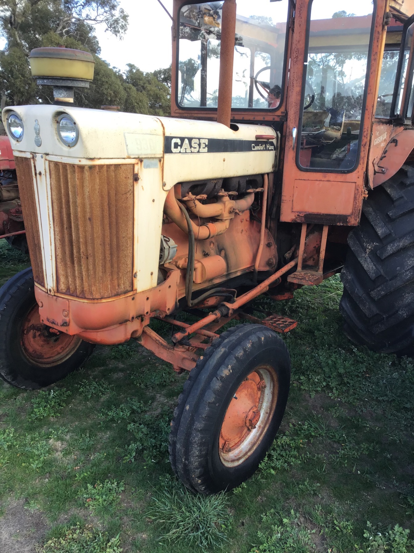 Lot 23 - Case Comfort King Tractor with The Gason Cab Ararat | AuctionsPlus