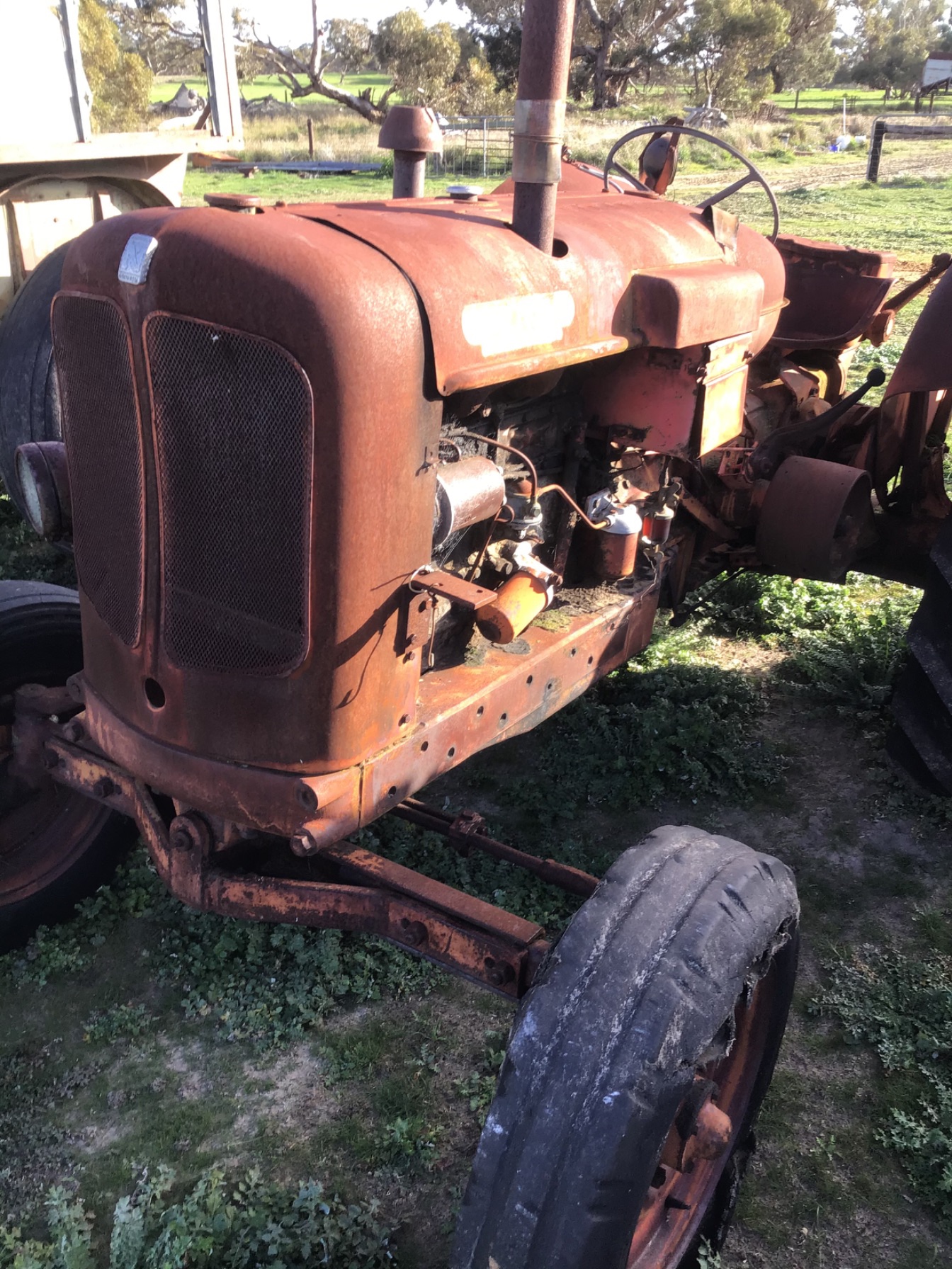 Lot 25 - 4DM Nuffield Universal Four tractor | AuctionsPlus