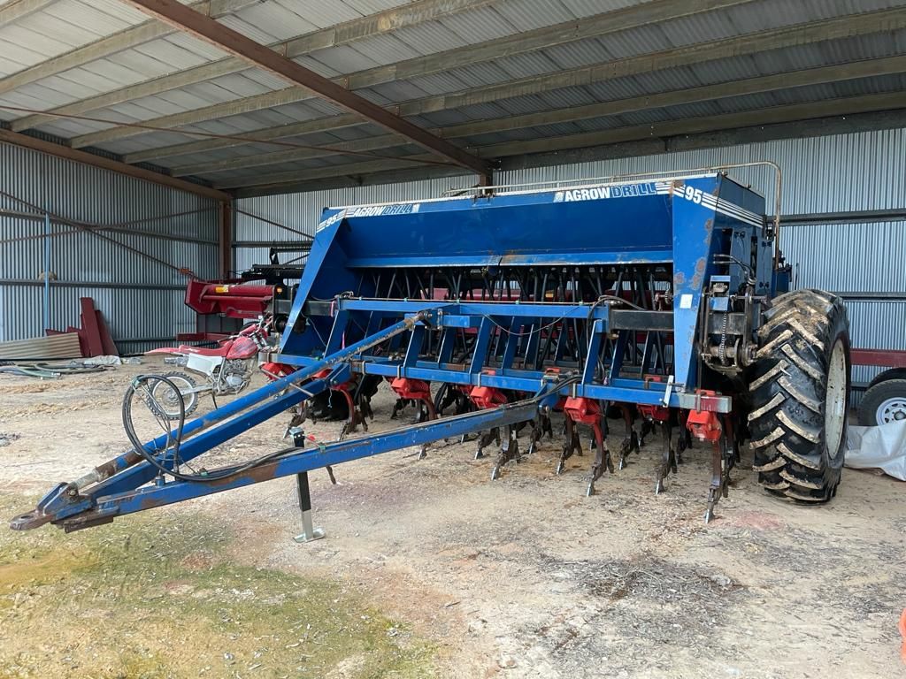 Lot 22 - 1998 Agrow Plow AD95 Seed Drill | AuctionsPlus