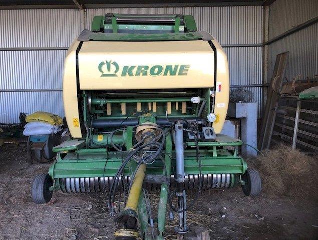 Lot 10 - 2010 Krone V180XC Chopper Baler | AuctionsPlus