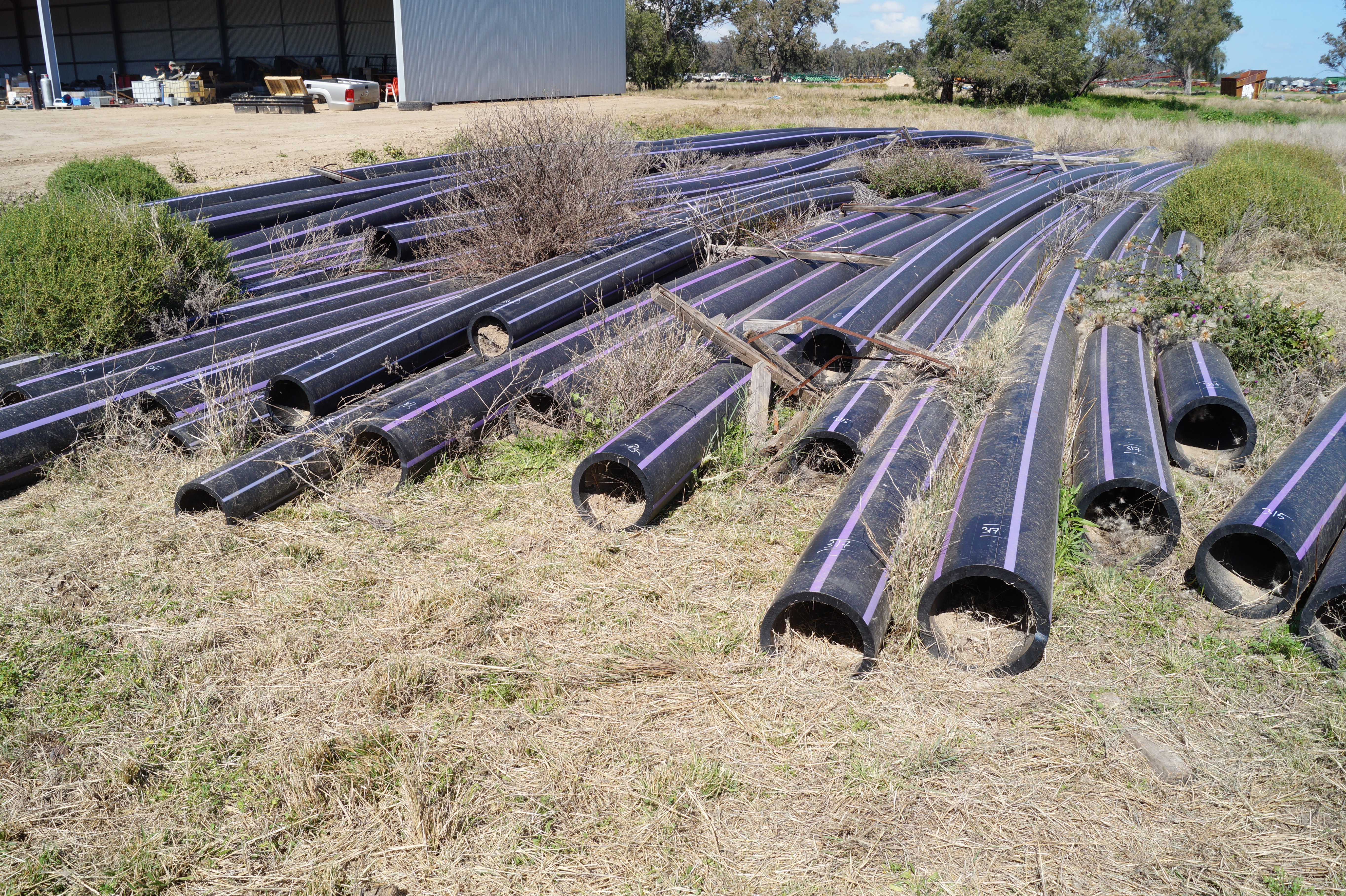 LOT 317 - IPLEX heavy duty poly pipe, | AuctionsPlus