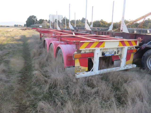 Lot 183 - Freighter container skel trailer | AuctionsPlus