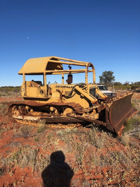 Lot 9 - Caterpillar D6B Bulldozer | AuctionsPlus