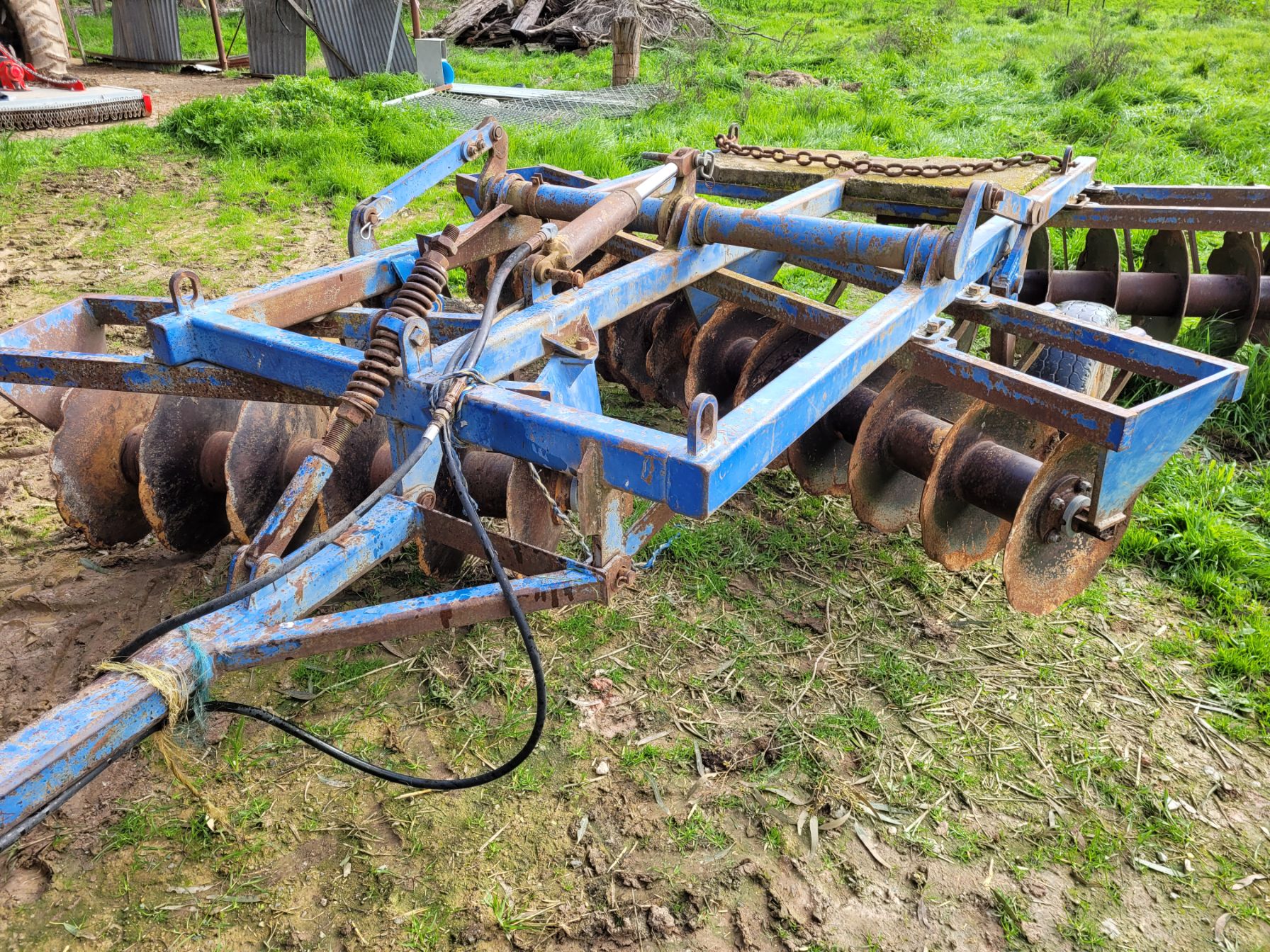 Lot 23 - Grizzly 26 Plate Offset Discs | AuctionsPlus