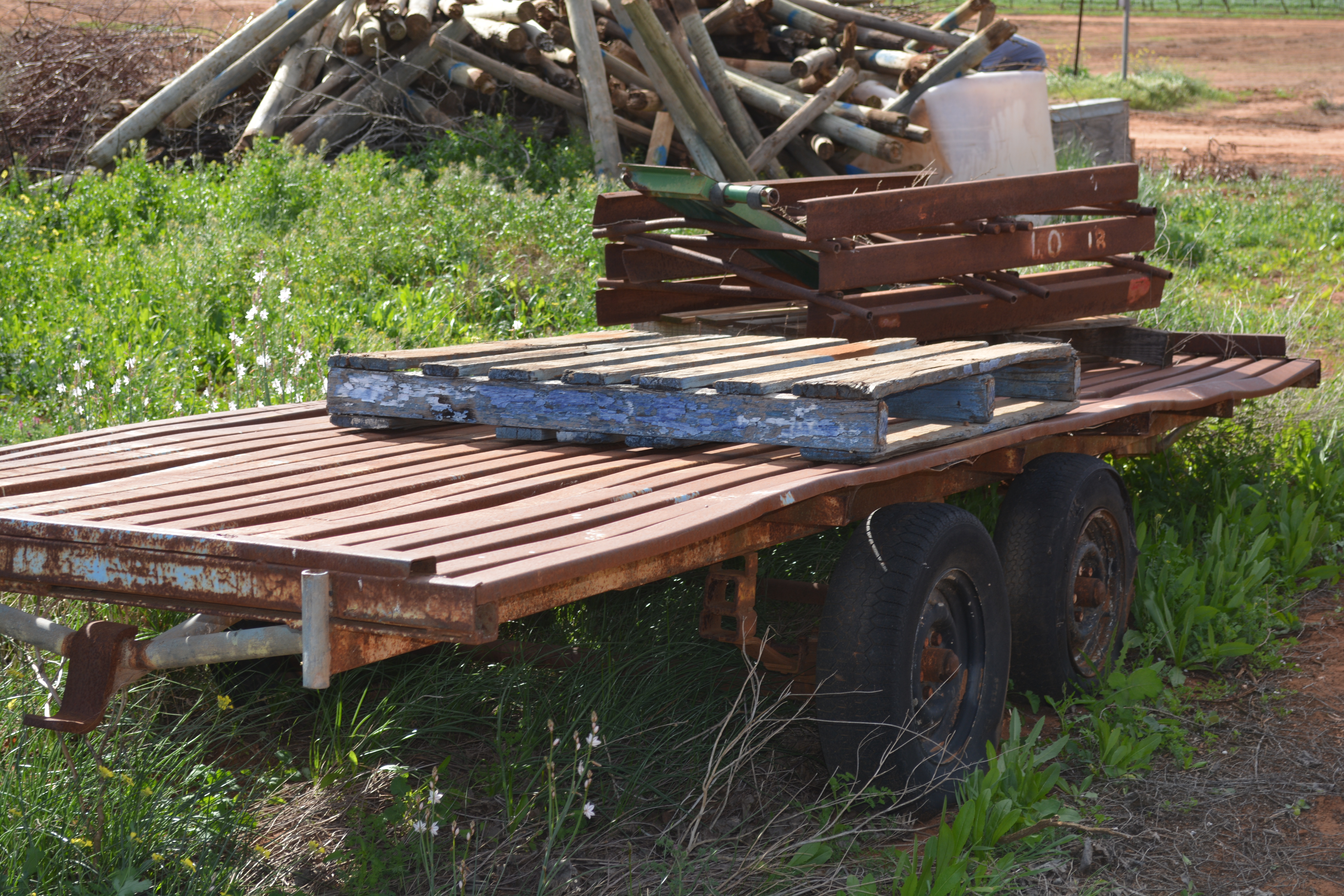 Lot 42 - 16ft steel block trailers. | AuctionsPlus