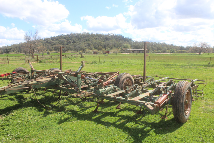 Lot 17 - John Shearer Scarifer | AuctionsPlus