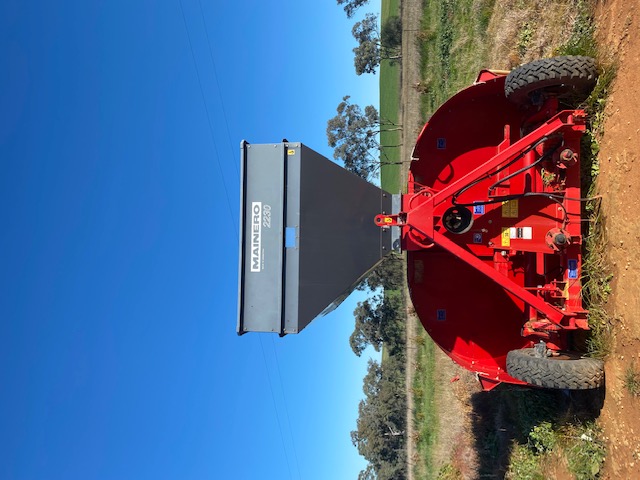 Lot 19 - Mainero 2230 Grain Outloader | AuctionsPlus
