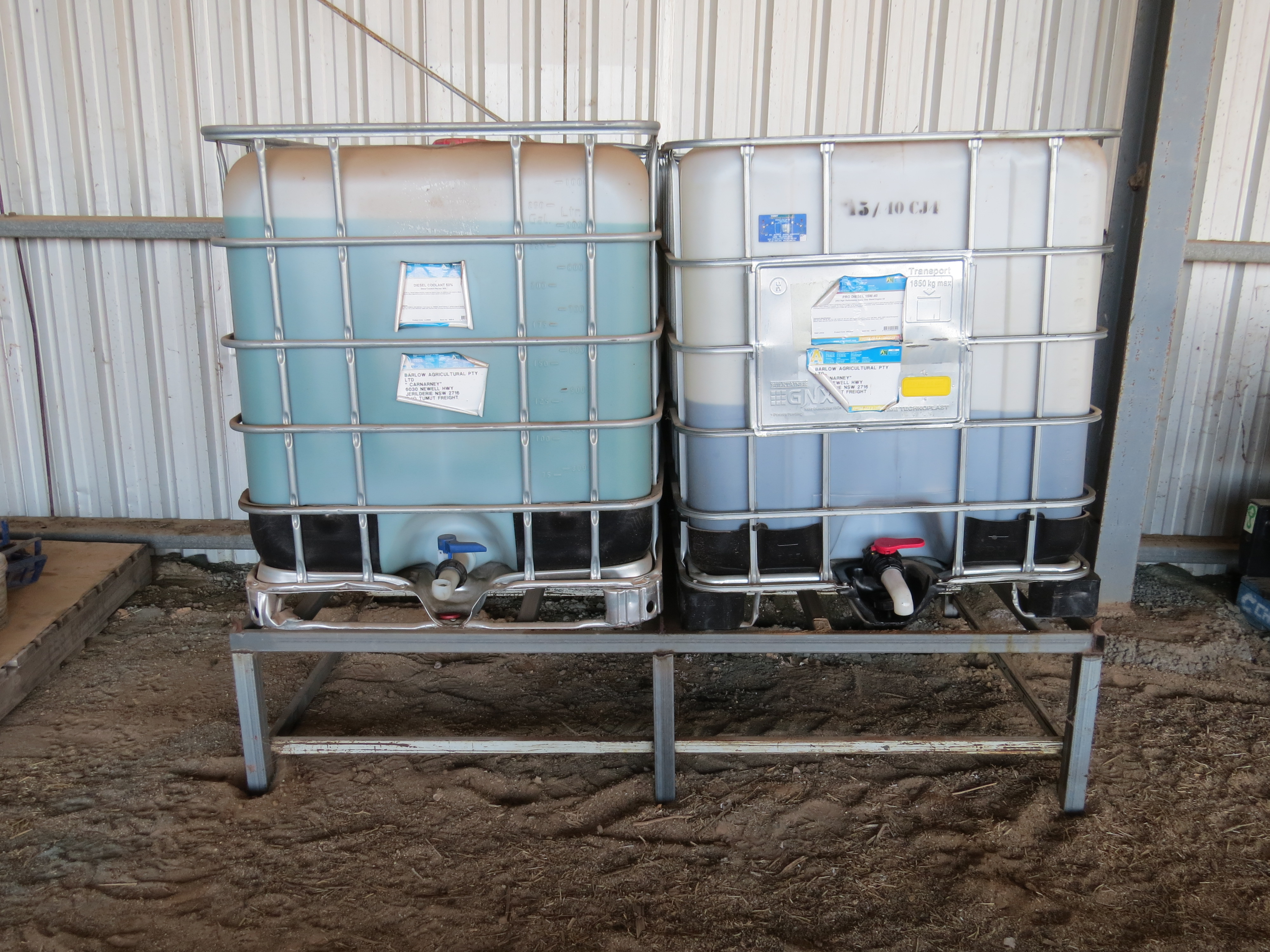 Lot 521 - Dual Shuttle frame. Designed as a raised base for 2x 1000Ltr ...