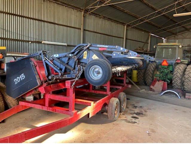 Lot 20 - 2003 2015 Case Canola Front | AuctionsPlus