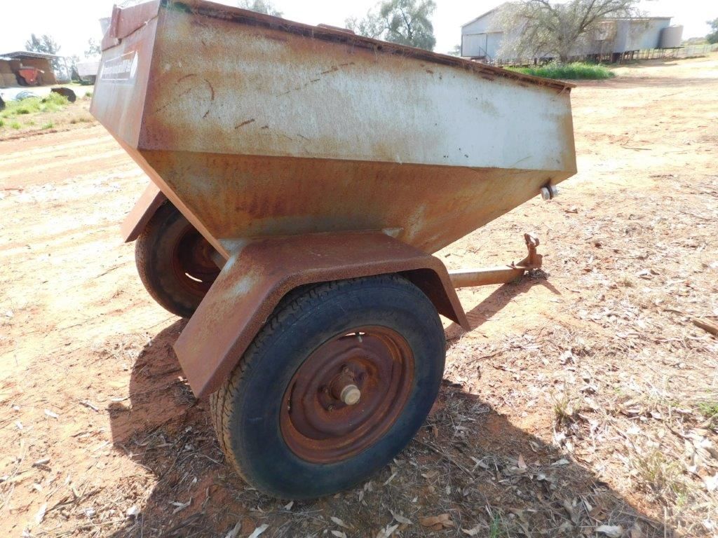Lot 75 - Feed Out Cart | AuctionsPlus