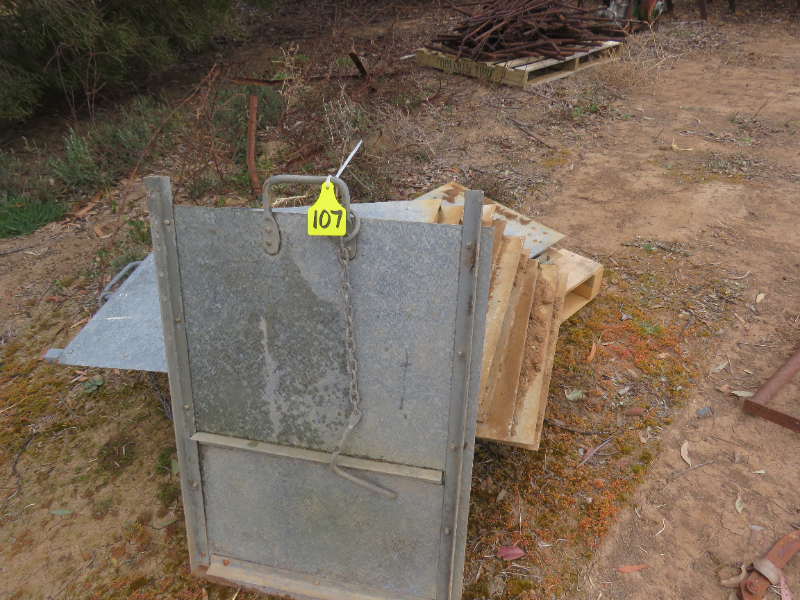 Lot 107 - QTY GAL DOORS | AuctionsPlus