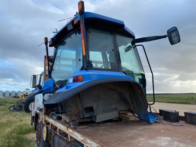 Lot 61 - New Holland 8670A | AuctionsPlus