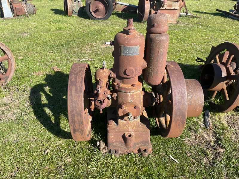 Lot 670 - Sunshine 5hp Stationary Engine | AuctionsPlus