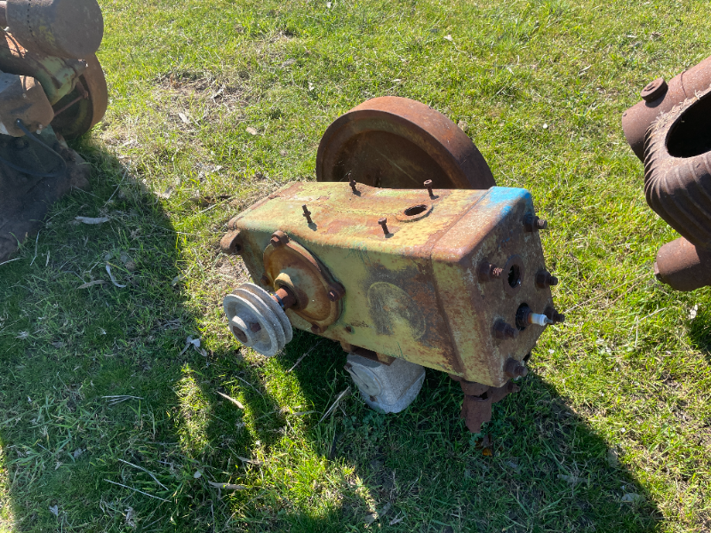Lot 688 - Roseberry Stationary Engine | AuctionsPlus