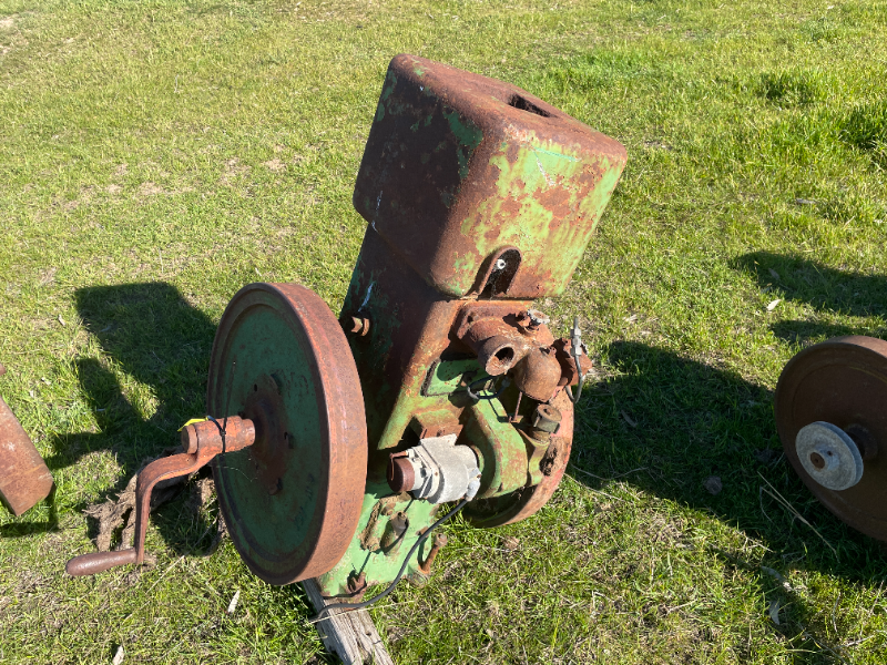 Lot 703 - Roseberry 6hp Stationary Engine | AuctionsPlus