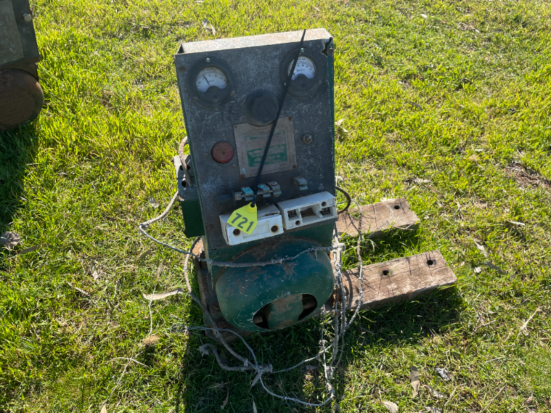 Lot 721 - Dunlite Generator | AuctionsPlus