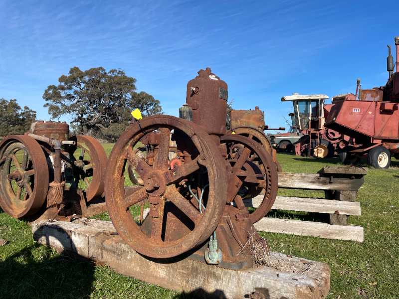 Lot 735 - Sunshine 5hp Stationary Engine | AuctionsPlus