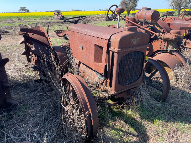 Lot 1040 - Austin Tractor | AuctionsPlus