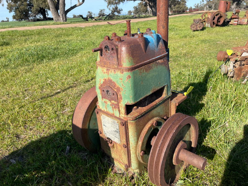 Lot 758 - Cooper Stationary Motor | AuctionsPlus