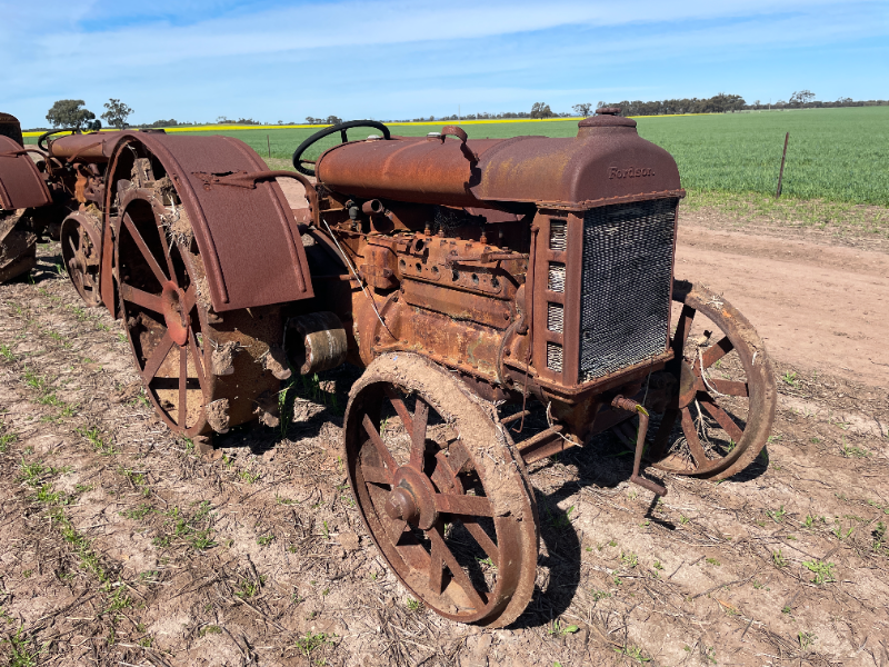 Lot 871 - Fordson F Model Tractor | AuctionsPlus