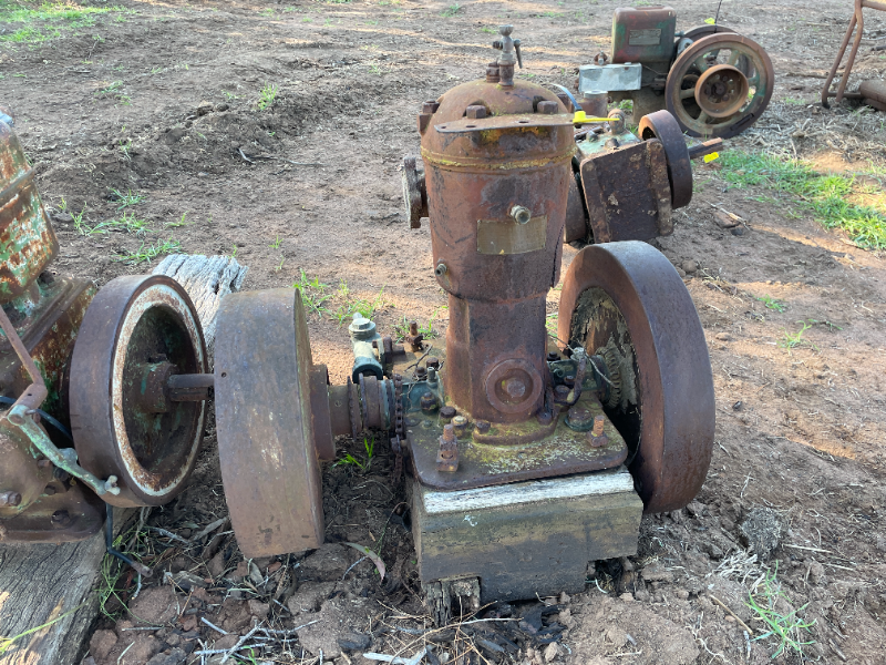 Lot 983 - Ferro Marine Engine 7.5hp | AuctionsPlus