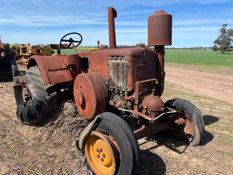 Lot 851 - KL Bulldog 40hp Tractor | AuctionsPlus