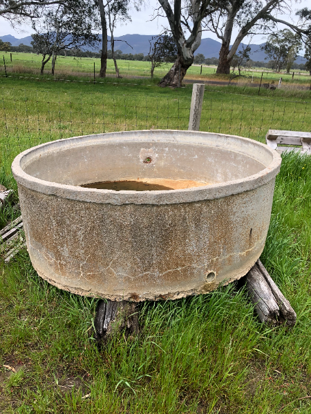 Lot 105 - Cattle Troughs | AuctionsPlus