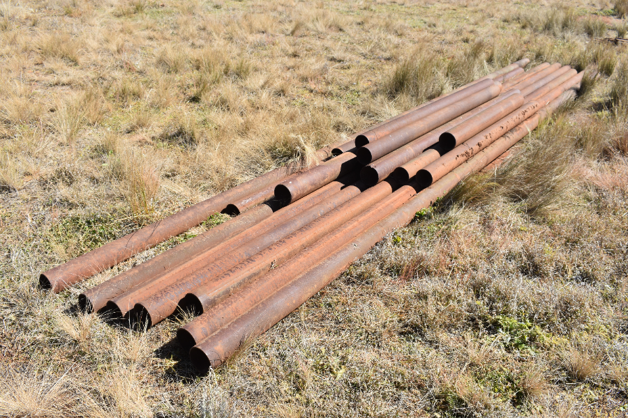 Lot 124 - 17x lengths 5 inch steel pipe (strainer posts) | AuctionsPlus