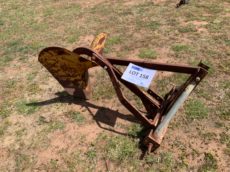 Lot 158 - Mulboard plough | AuctionsPlus