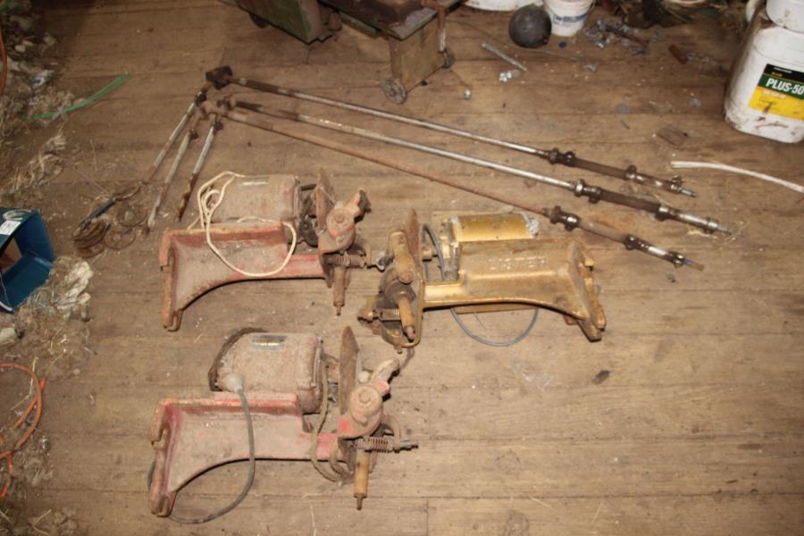 Lot 82 - 3 x Lister Overhead Shearing plants | AuctionsPlus