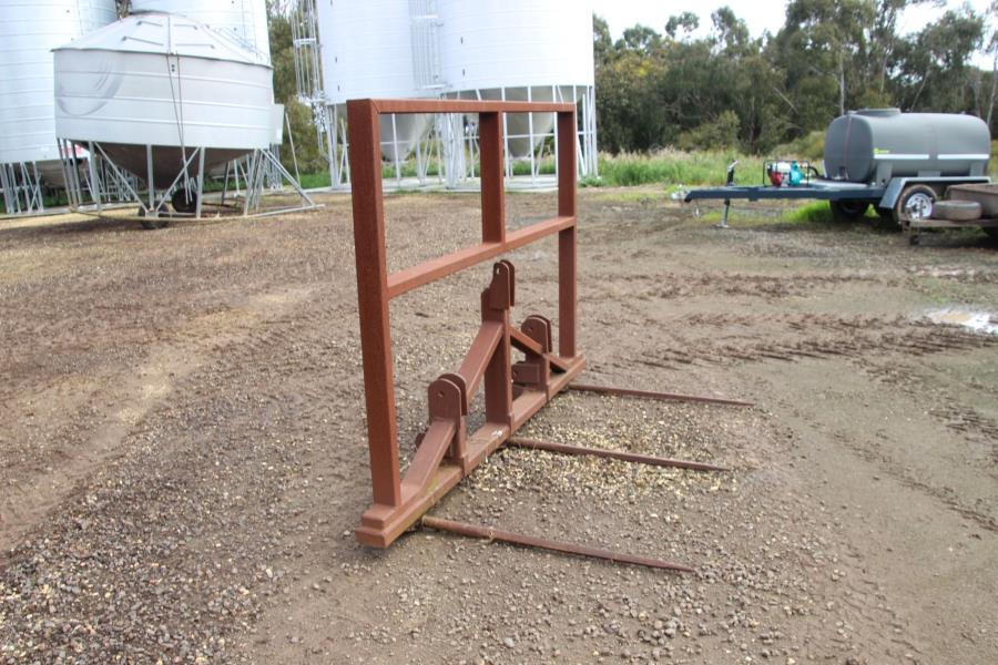 Lot 70 - Hay Forks for large square bales | AuctionsPlus