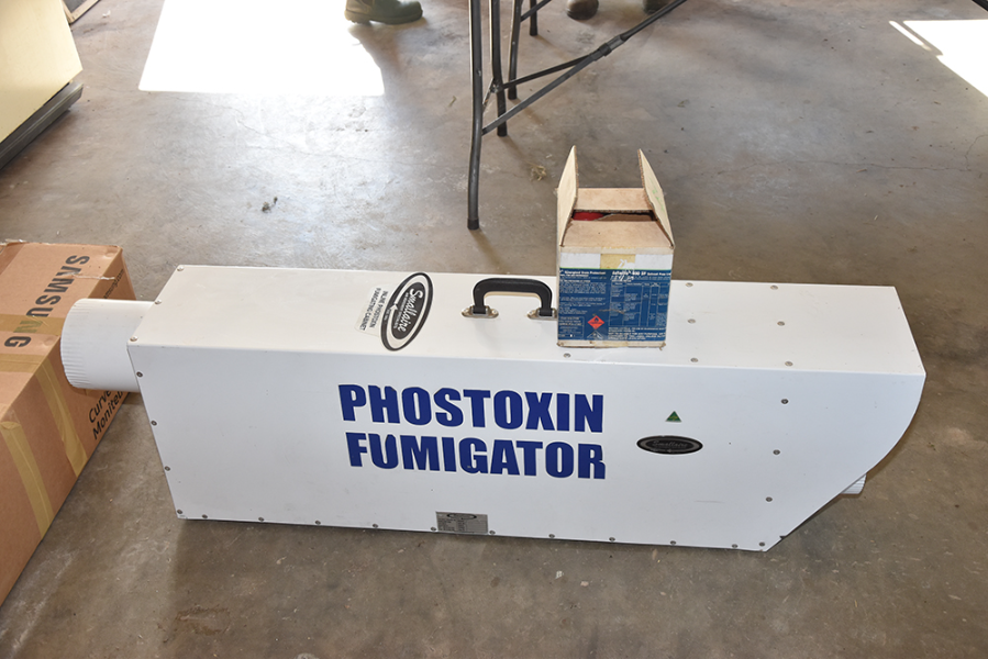 Lot 74 - Phostoxin Fumigator | AuctionsPlus