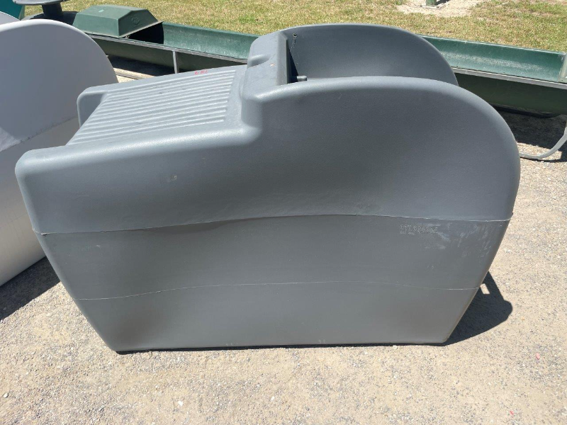 Lot 189 - 400L DIESEL TANK | AuctionsPlus