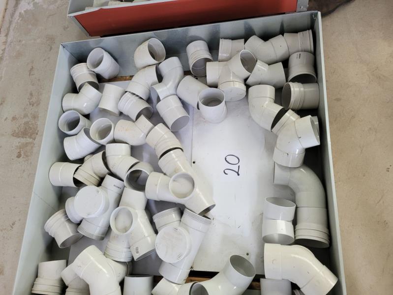 Lot 20 - Assorted 100mm DWV PVC Fittings | AuctionsPlus