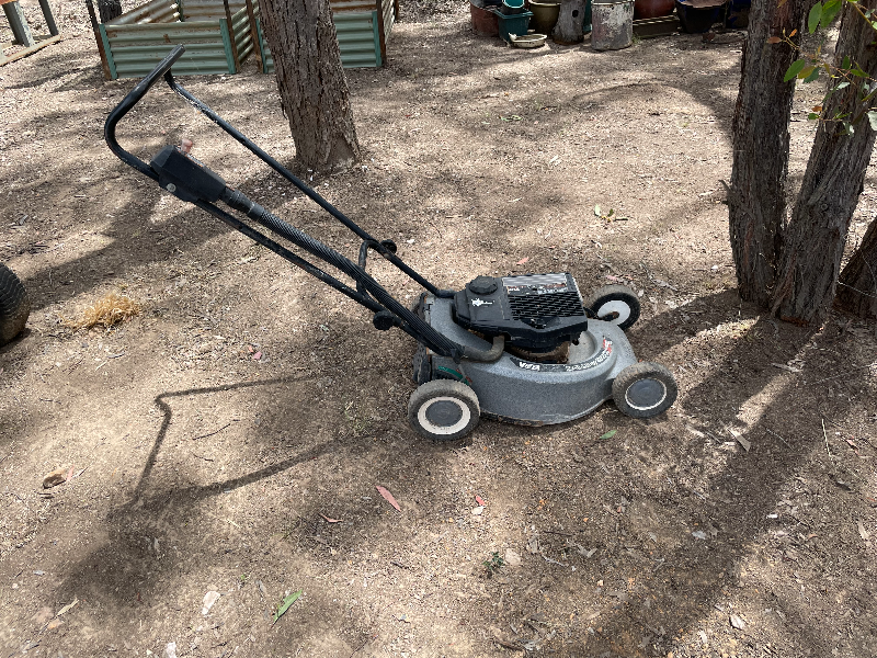 Lot 84 - Lawn Mower | AuctionsPlus