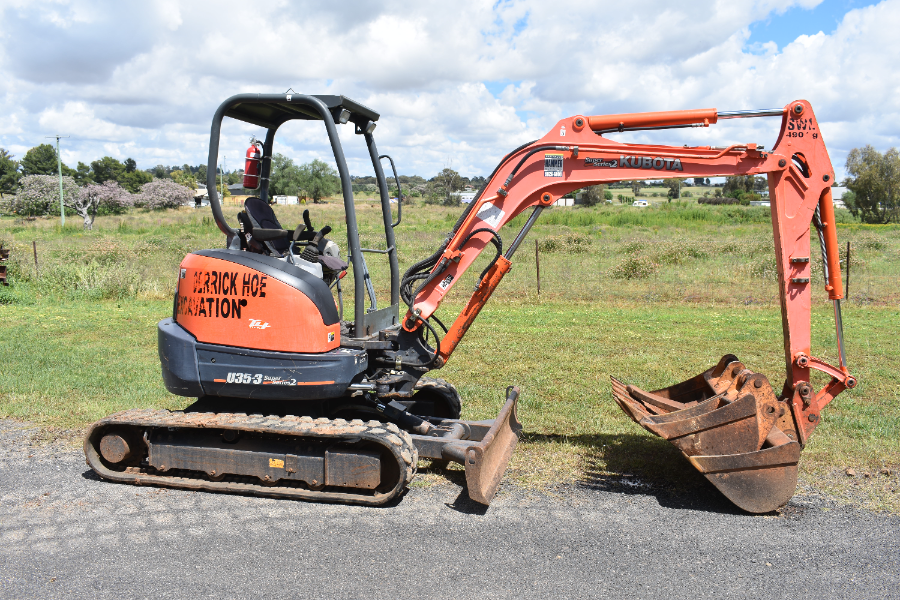 Lot 5 - Kubota U35-3 Super Series 2 excavator | AuctionsPlus