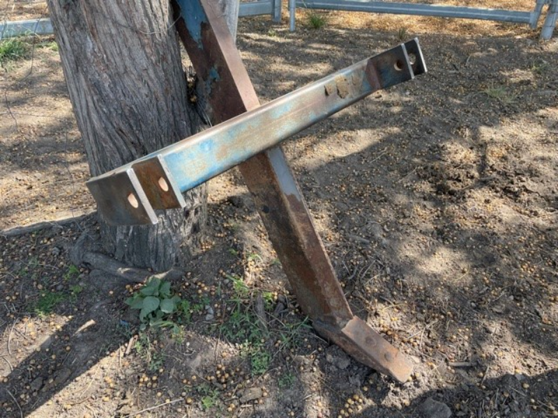 Lot 67 - Berends 3pl single Tyne ripper | AuctionsPlus