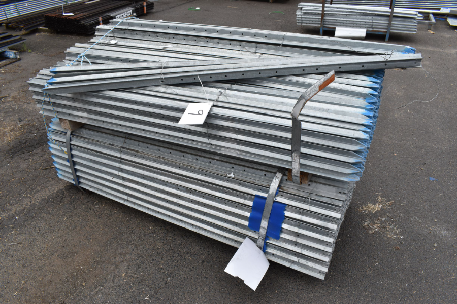 Lot 186 - 180CM CYCLONE GAL STEEL POSTS | AuctionsPlus