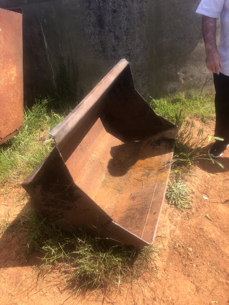 Lot 37 - David Brown Tractor Bucket | AuctionsPlus