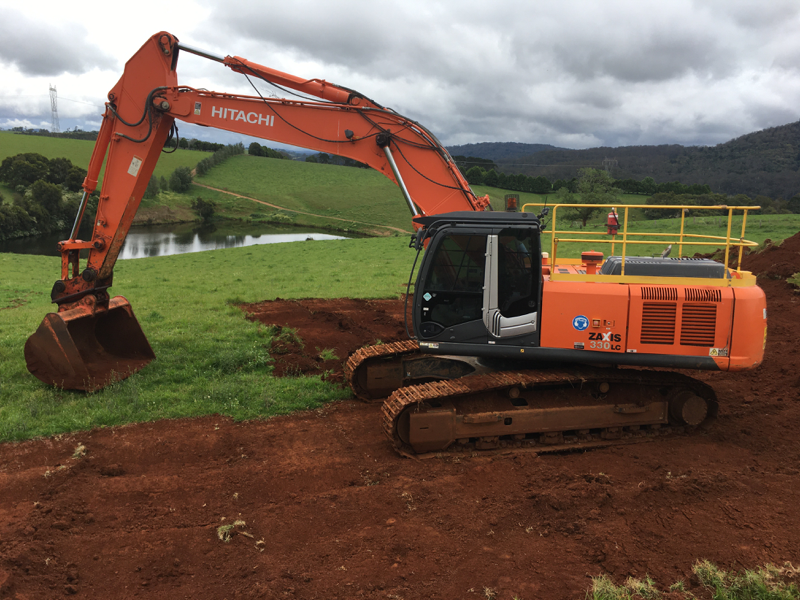 Lot 1 - Hitachi Zaxis 330LC excavator | AuctionsPlus