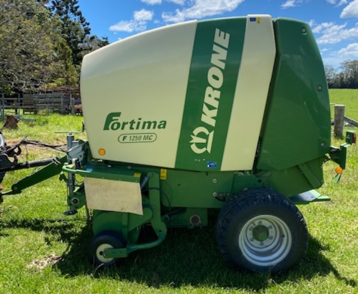 Lot 107 - Krone F 1250 MC baler | AuctionsPlus