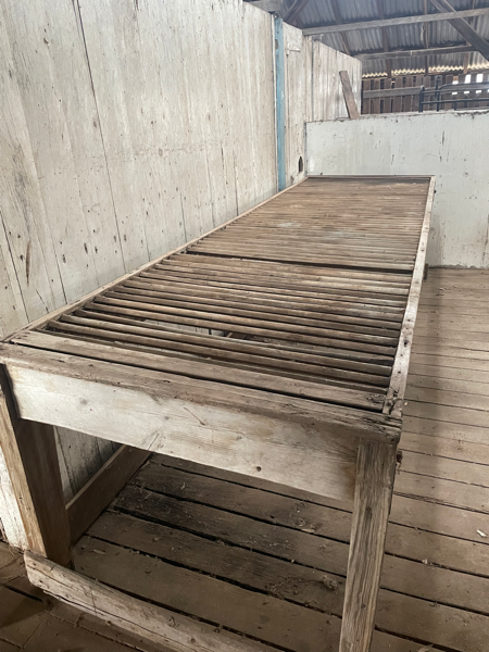 Lot 169 - Wool classing table | AuctionsPlus