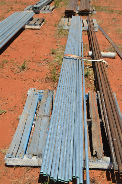 Lot 157 - Pipe | AuctionsPlus