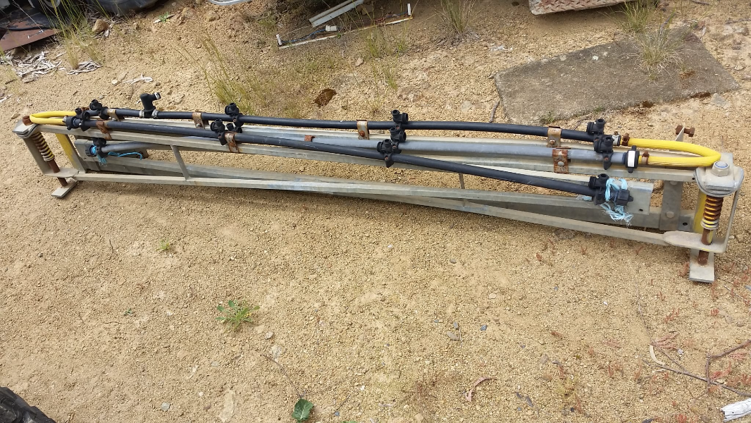 Lot 93 - 6 meter Boom Spray Arms | AuctionsPlus