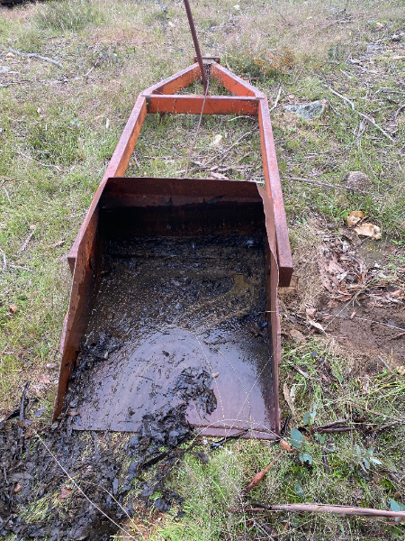 Lot 101 - 3-point Linkage Bucket | AuctionsPlus