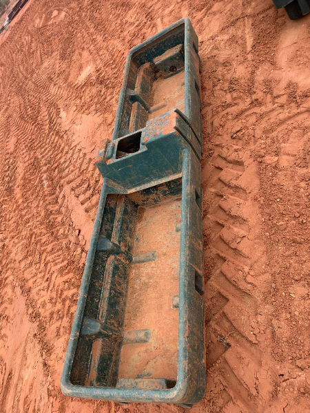 Lot 83 - Polymaster Trough 450L | AuctionsPlus